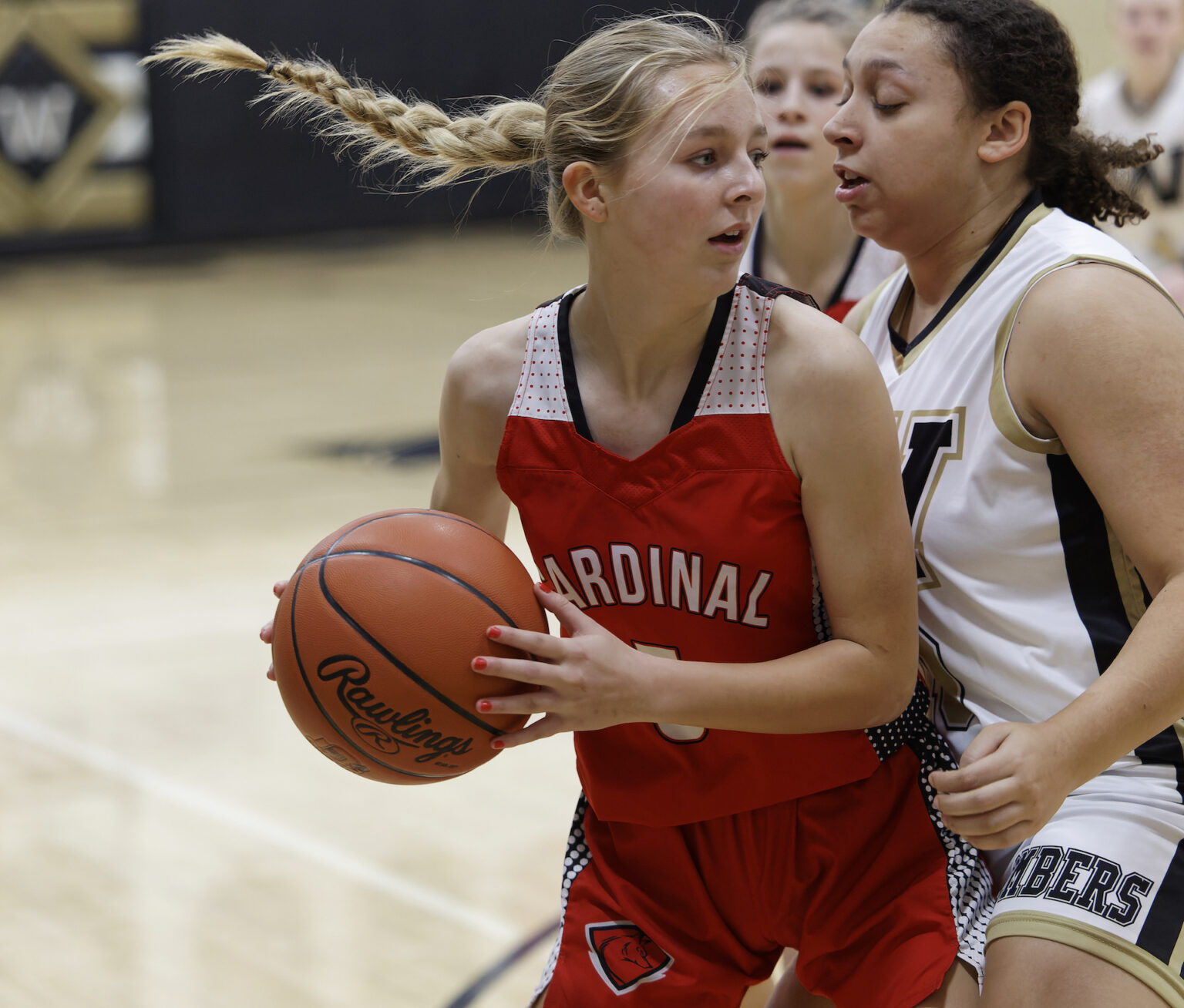 Bomber girls basketball fueled by big third quarter, keep Huskies ...
