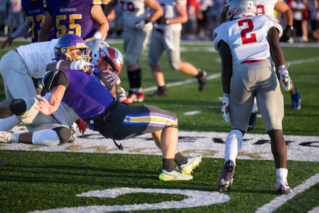 Badgers football unravels late in loss against Hawks | Weekly Villager